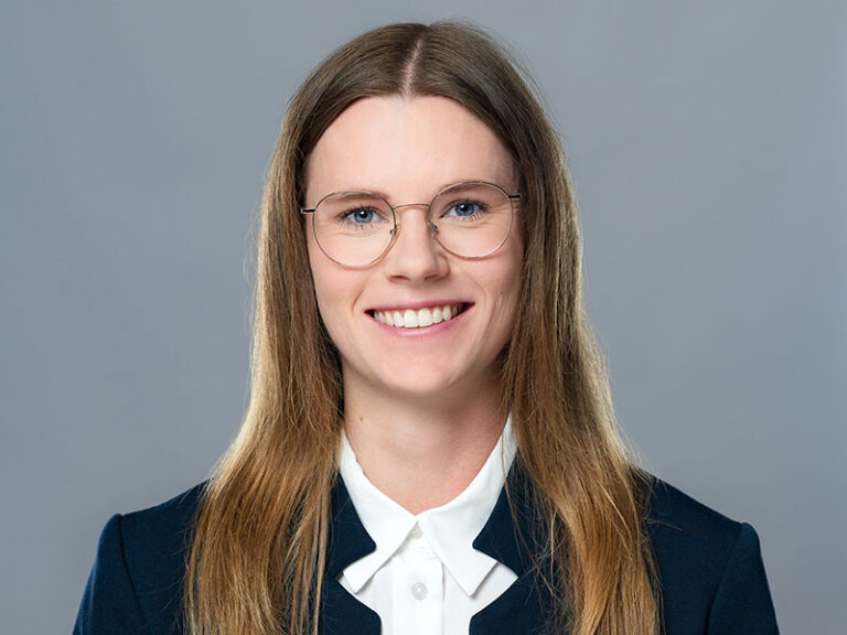 Lara Marie Kaufmann – Ihre Ansprechpartnerin bei Wolter Hoppenberg